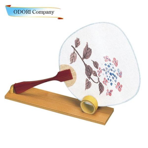 赤杉豆うちわ立（箱付） のみの販売です。その他付属品はありません。●コード：s-15●サイズ：長さ15cm※こちらの商品はお取り寄せ商品につき、発送までに時間をいただく場合がございます。※モニター環境によって画面上と実物では多少色具合が異な...