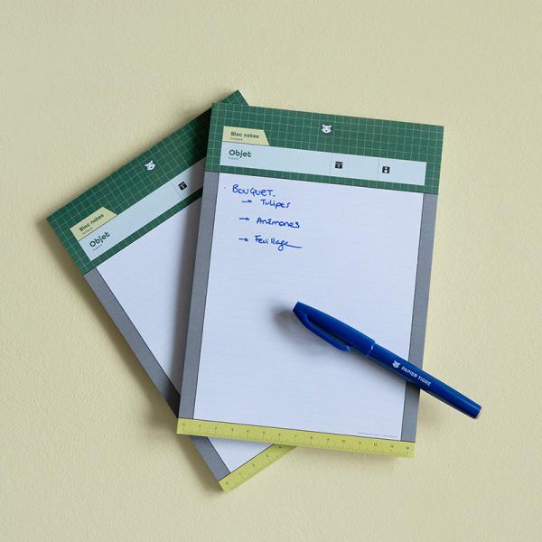 多目的に活躍するPAPIER TIGRE［パピエティグル］のノートパッド。こちらはA5サイズ。ADMIN（フランス語で"管理"の意味）のシリーズ。サイズ：W150×H210mm(A5)ページ数：52ページ(再生紙を使用)原産国：フランス品番...