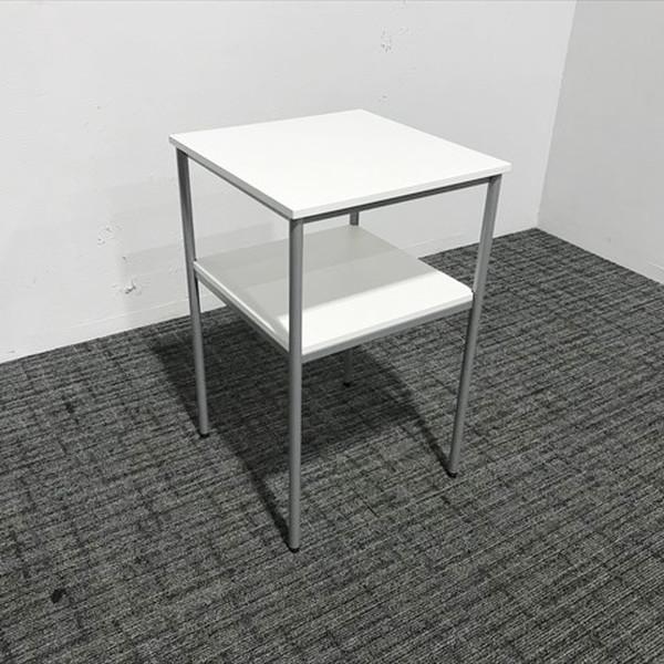 ■取り扱い番号AD-867846B■仕様メーカー : コクヨ製品名 : 電話台 TTT-60P81MAW色素材 : ホワイト外寸 : 幅450mm 奥行き450mm 高さ720mm ランク : Bランク■特徴天板:メラミン化粧板<br...