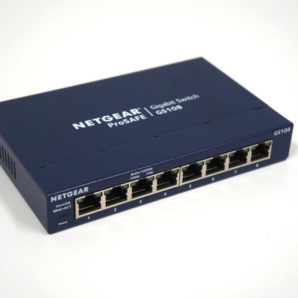 ■取り扱い番号AZ-867275B■仕様製品名 : スイッチングHUB NETGEAR 8ポート ギガ対応 アンマネージスイッチ GS108v4色素材 : ネイビー外寸 : 幅158mm 奥行き102mm 高さ27mm ランク : Bランク...