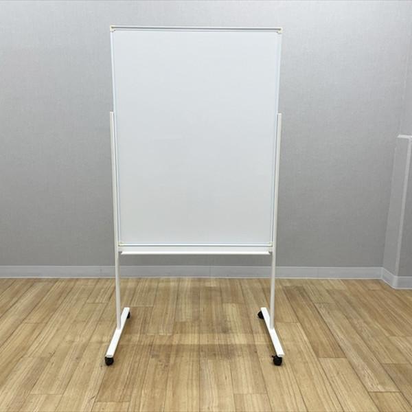 ■取り扱い番号BL-882415B■仕様メーカー : プラス製品名 : 脚付ホワイトボード 片面式 縦型 WB SI-TA1V色素材 : ホワイト外寸 : 幅967mm 奥行き562mm 高さ1790mm ランク : Bランク■特徴粉受け付...
