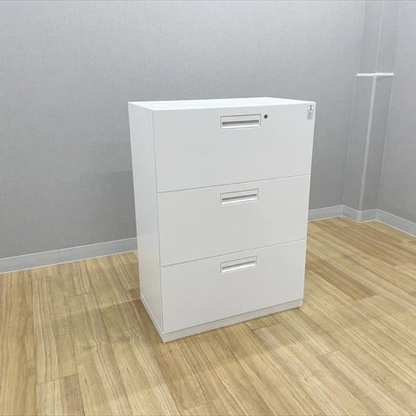 ■取り扱い番号CL-877797B■仕様メーカー : コクヨ製品名 : EDIA色素材 : ホワイト外寸 : 幅800mm 奥行き450mm 高さ1100mm ランク : Bランク■特徴ベース付書類やファイルはもちろん、形や大きさが一定では...