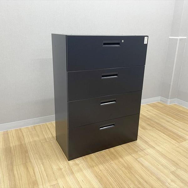 ■取り扱い番号CL-878063A■仕様メーカー : コクヨ製品名 : EDIA色素材 : ブラック外寸 : 幅900mm 奥行き450mm 高さ1245mm ランク : Aランク■特徴ベース付A4サイズの書類を効率良くたっぷり収納でき、オ...