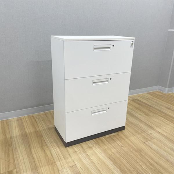 ■取り扱い番号CL-878202C■仕様メーカー : コクヨ製品名 : EDIA色素材 : ホワイト外寸 : 幅800mm 奥行き400mm 高さ1130mm ランク : Cランク■特徴ベース付天板:メラミン化粧板※こちらは簡易再塗装した商...