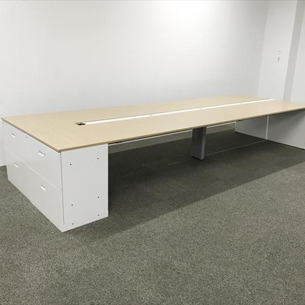 ■取り扱い番号DF-882636B■仕様メーカー : イトーキ製品名 : INTERLINK インターリンク色素材 : ファインウォールナットL外寸 : 幅4204mm 奥行き1400mm 高さ720mm ランク : Bランク■特徴配線口:...