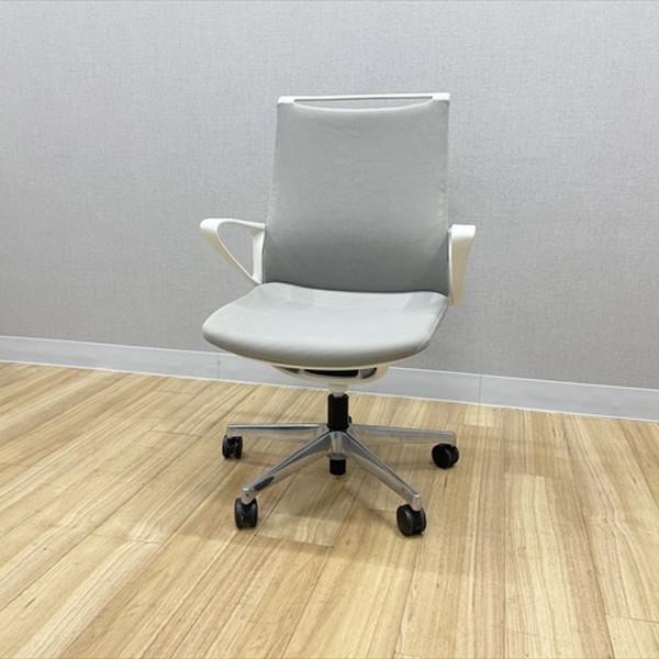 ■取り扱い番号IO-878978B■仕様メーカー : オカムラ製品名 : モードチェア ミドルバック 5本脚・クッションタイプ CA25BW FSG3色素材 : ライトグレー外寸 : 幅600mm 奥行き570mm 高さ920mm ランク ...