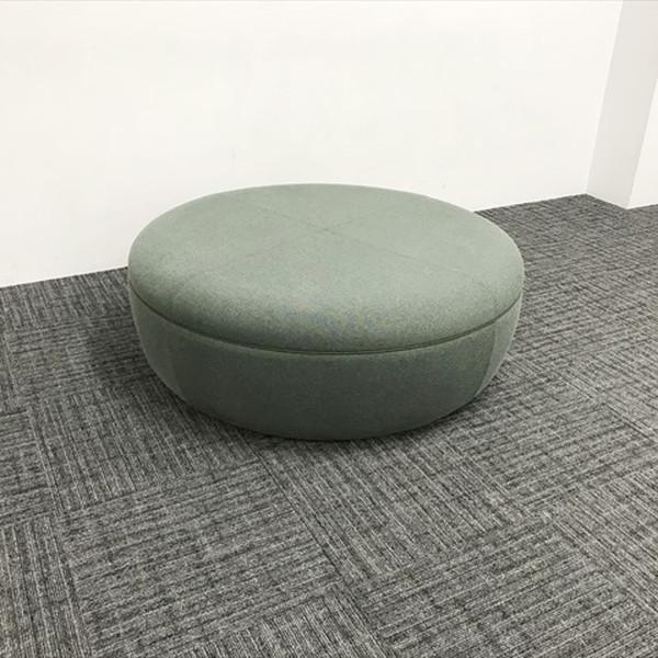 ■取り扱い番号IR-873760B■仕様メーカー : オカムラ製品名 : ロビーチェア ライブスプーフ MS36MX FNW5色素材 : ダークグリーン外寸 : 幅1200mm 奥行き1200mm 高さ420mm ランク : Bランク■特徴...