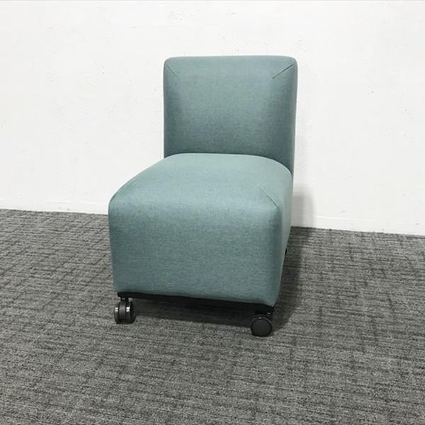 ■取り扱い番号IR-874349A■仕様製品名 : ロビーチェア アスプルンド オフィスラウンジソファチェア キャスター付 Y323 1P色素材 : ミントブルー外寸 : 幅480mm 奥行き650mm 高さ760mm ランク : Aランク...