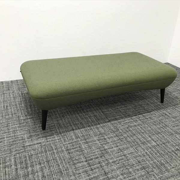 ■取り扱い番号IR-875512B■仕様メーカー : オカムラ製品名 : ロビーチェア 2人用 ナガレ プラットフォームタイプ背なし 4LN13B FKY5色素材 : ダークグリーン外寸 : 幅1500mm 奥行き750mm 高さ420mm...