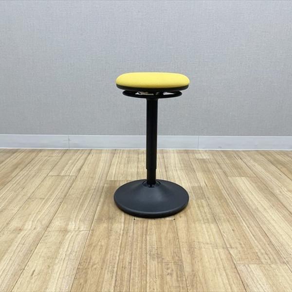 ■取り扱い番号IT-882211B■仕様メーカー : オカムラ製品名 : スツール 昇降式 ピルエット スイング脚スツール L122EA FSG9色素材 : イエロー外寸 : 幅350mm 奥行き350mm 高さ565mm ランク : Bラ...
