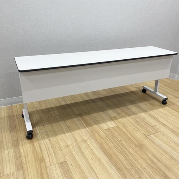 ■取り扱い番号TF-877816B■仕様メーカー : 内田洋行 ウチダ製品名 : フラップ式会議テーブル ポルカ 幕板付色素材 : ピュアホワイト外寸 : 幅1800mm 奥行き450mm 高さ700mm ランク : Bランク■特徴天板:メ...