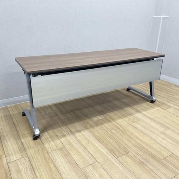 ■取り扱い番号TF-882007B■仕様メーカー : オカムラ製品名 : フラップ式会議テーブル インターアクトプロ 幕板付 81A41Y 7932色素材 : ネオウッドミディアム外寸 : 幅1800mm 奥行き600mm 高さ720mm ...