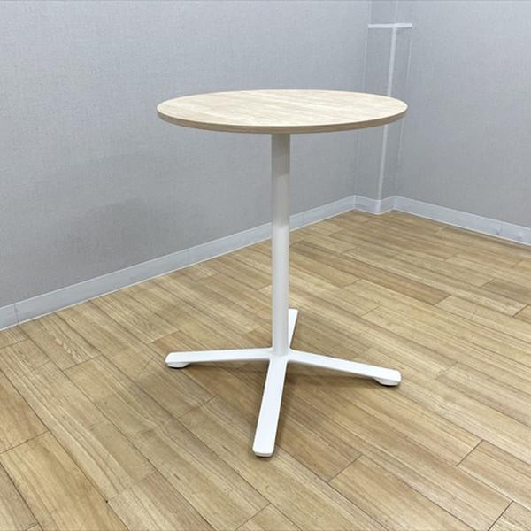 ■取り扱い番号TH-883397B■仕様メーカー : イトーキ製品名 : ハイテーブル ノットワーク カフェテーブル DLJP-077CN-26色素材 : トリニティオークライト外寸 : 幅750mm 奥行き750mm 高さ1000mm ラ...
