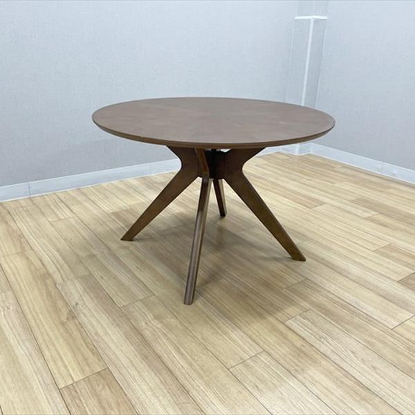 ■取り扱い番号TR-880508B■仕様製品名 : 丸テーブル VT-4 ダイニングテーブル色素材 : ダークブラウン外寸 : 幅1100mm 奥行き1100mm 高さ720mm ランク : Bランク■特徴天板:オーク突板 ウレタン塗装 厚...