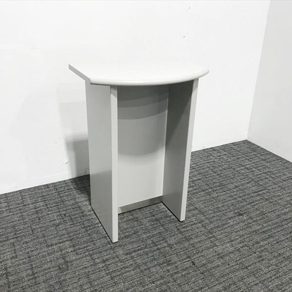 ■取り扱い番号UI-866376B■仕様メーカー : 内田洋行 ウチダ製品名 : インフォメーションカウンター 無人インフォメーション色素材 : ペールグレイ外寸 : 幅600mm 奥行き450mm 高さ870mm ランク : Bランク■特...