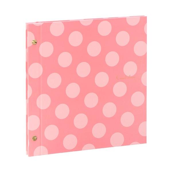 ■本体サイズ：縦241×横237×背幅16mm■台紙サイズ：縦235×横230mm■貼付有効サイズ：縦235×横190mm■カラー：ピンク■表紙材質：紙（マットPP加工）■ライトフリー台紙10枚（ドット柄）■外ビス式■OPP個包装入