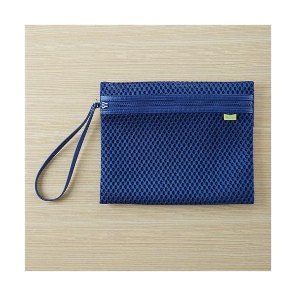 ■サイズ：210×260×10mm■素材・メッシュ本体：ポリエステル・ジッパーの縁、ストラップの持ち手部分：PU・ジッパー本体：PP樹脂・ジッパーのつまみ部分、ストラップの金具、ボールチェーン：鉄・陳列用フックタグ：ナイロン■個包装：PP