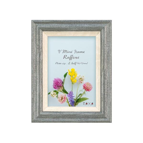 ■外寸：89 x 114 x 17mm（スタンド除く）■内寸：64 x 89mm■窓寸：53 x 78mm■重量：90g■パッケージ：専用段ボール箱■対応サイズ：チェキ/L判ハーフ（64 x 89mm）■柄：木目■本体：樹脂製■面材：透明樹...