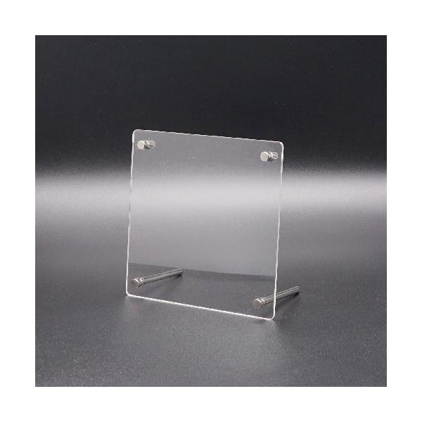 ■外寸：130 x 130 x 18mm（ビス含む）■内寸：98 x 98mm■重量：90g■パッケージ：専用段ボール箱■柄：無地■本体：アクリル製ビス・縦横兼用スティックスタンド・吊り金具・吊り紐縦横 掛け置き 兼用