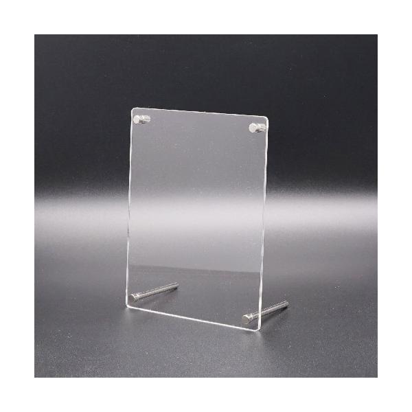 ■外寸：130 x 169 x 18mm（ビス含む）■内寸：102 x 141mm■重量：100g■パッケージ：専用段ボール箱■柄：無地■本体：アクリル製ビス・縦横兼用スティックスタンド・吊り金具・吊り紐縦横 掛け置き 兼用