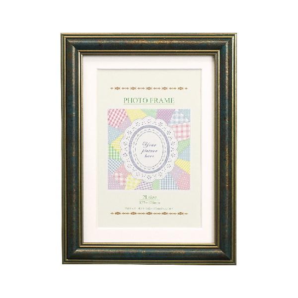 ■外寸：157 x 208mm■内寸：127 x 178mm■窓寸：117 x 168mm■重量：300g■パッケージ：かぶせ箱（白箱）■対応サイズ：ポスト判/2L判■柄：デコラティブ■本体：樹脂製■面材：ガラス壁掛用金具（吊り紐無し）・縦...