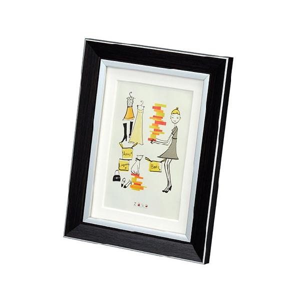 ■外寸：174 x 224mm■内寸：128 x 178mm■窓寸：119 x 169mm■重量：300g■パッケージ：かぶせ箱＋ヘッダー付 OPP袋■対応サイズ：ポスト判/2L判■柄：大理石/木目■本体：樹脂製■面材：ガラス壁掛用金具（吊...