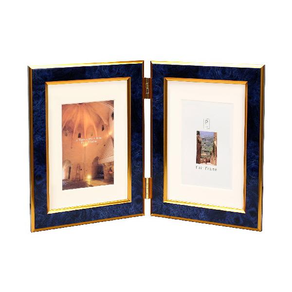 ■外寸：352 x 224mm■内寸：128 x 178mm（左右同様）■窓寸：118 x 168mm（左右同様）■重量：590g■パッケージ：かぶせ箱■対応サイズ：L判/2L判■柄：大理石/木目■本体：樹脂製■面材：ガラス壁掛用金具付（吊...