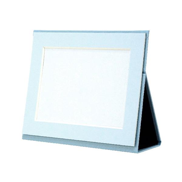 ■外寸：225×180×9mm（折りたたみ時）■窓寸：168×117mm■重量：170g■パッケージ：PP■対応サイズ：2L（127×178mm）■本体：紙、布置きのみ※窓に透明シートなどはついていません