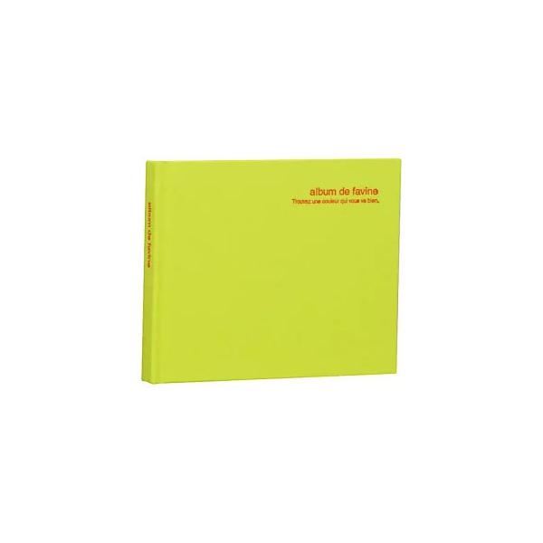 サイズ タテ136×ヨコ161×背巾17mm表紙 布地表紙台紙 ミニサイズ　100年台紙ブラック10枚写真貼付面積 タテ112×ヨコ130mm　 フリーポケット付（CD、DVD、L判プリント収納可能）　 アルバムカバー付重量 270g