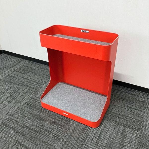 サイズ：W550×D345×H650フリーアドレスなどで文具類や鞄などを収納可能です。さっと動かせ、すぐに使用できる手軽さは多様なワークライフに対応します。柔らかな印象のデザインとビビットカラーがオフィスのアクセントになります。■商品詳細・...