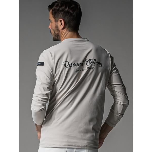 RESOUND CLOTHING リサウンドクロージング15,000 円 (税込 16,500 円)新型バックロゴのナイロンロングスリーブシンプルなものほど素材とシルエットに拘りたい袖はやや細く、オーバーサイズすぎない程よく緩い身幅ゆとりが...