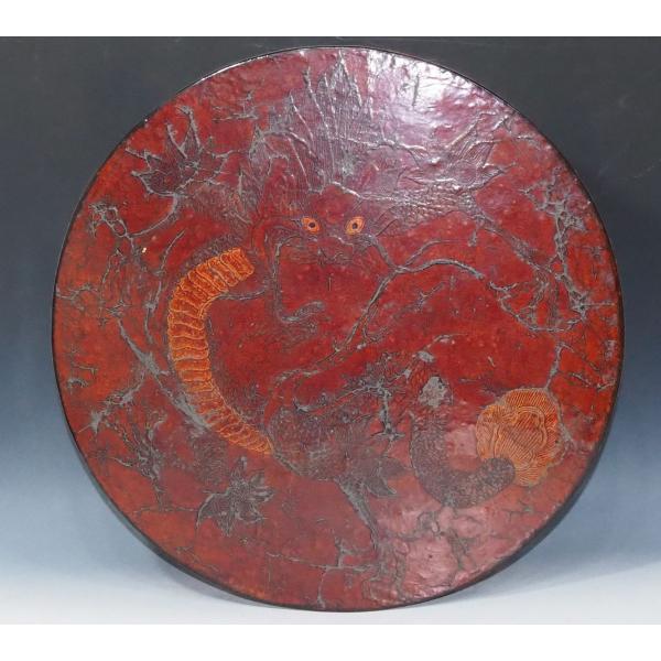 ※小川処堂の商品を丸パクリし、安価で販売しているように見せかけた不正サイトがあるようです。当店のオンライン商品は、ヤフオク!もしくはヤフーショッピングでしか販売しておりませんのでご注意ください。中国唐物・中国古玩龍の図の漆器 螺鈿・飾卓・花...