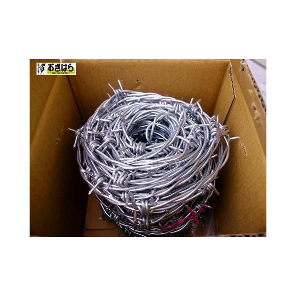 フェンスや塀に巻付けて不審者の侵入防止や、庭や畑への野生動物の侵入防止におススメです。 また園芸や農園などにもご使用いただけます。<img src="https://shopping.c.yimg.jp/lib/ogihara-k/0...