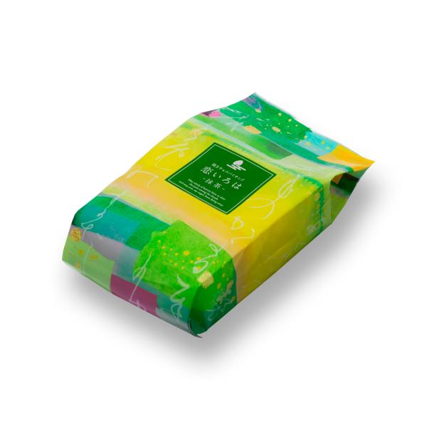 香ばしく焼き上げたパイでサンドした、サクサクとした口あたりのチョコレート菓子「恋いろは」。そんな「恋いろは」に季節限定で「抹茶」を使用したお味が仲間入りです。【包装対応 可　有料 1個22円】【内容量】5個入り【寸法】200×115×50m...