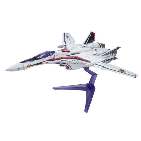 「商品情報」商品紹介1/100スケールプラモデルにVF-25Fが登場!大きなパーツでサクサク作れる!エアインテーク内部やベクタードノズル内部の細部に及ぶ精密なモールド再現!【付属品】ガンポッド、台座、マーキングシール、組立説明書安全警告該当...