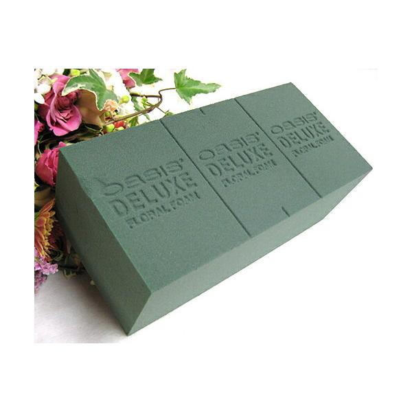 フラワーアレンジ用給水フォーム。自由自在にお花をアレンジできます。 「どこで売ってるか知らなかった」 「買い物と一緒だとかさばって大変」 「使いたいけど結構高いのよね・・・」 だから販売します！ １個から買える！ お花と一緒に同梱で無料でお...