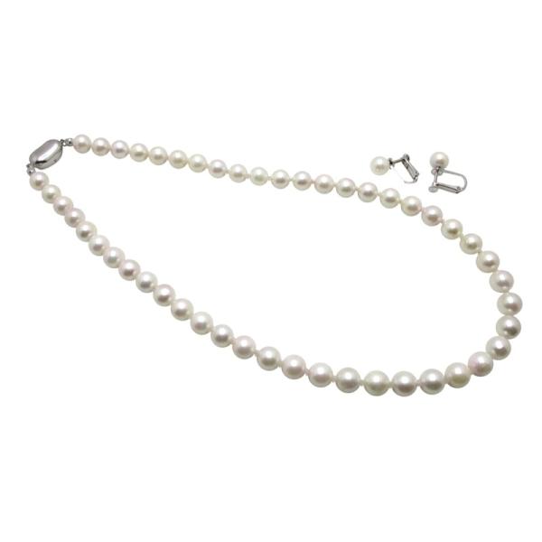 ●種類：あこや本真珠●サイズ：7.5-8.0mm●カラー：ホワイト●形状：セミラウンド●巻き：厚い●テリ：良好●キズ：少ない●枠素材：SVクラスプ SV925