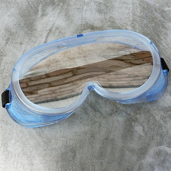 作業用メガネ　メガードG軽量で疲れません。顔面にも柔らかくフィットします。メガネをかけたままでもOKです。レンズがくもりにくい。視野が広く見やすい。レンズの交換が可能です。