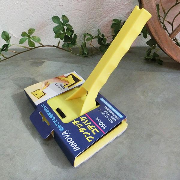 NEW コテバケ 150ミリコテバケのスペアーの脱着が片手で簡単に出来るように新しくなりました。ナイロン特殊繊維により綺麗に仕上がります。オイル塗料・水性塗料に使えます。スペアー交換ワンタッチ 継ぎ柄で楽々フロアー塗り。本体・スペアー共に旧...