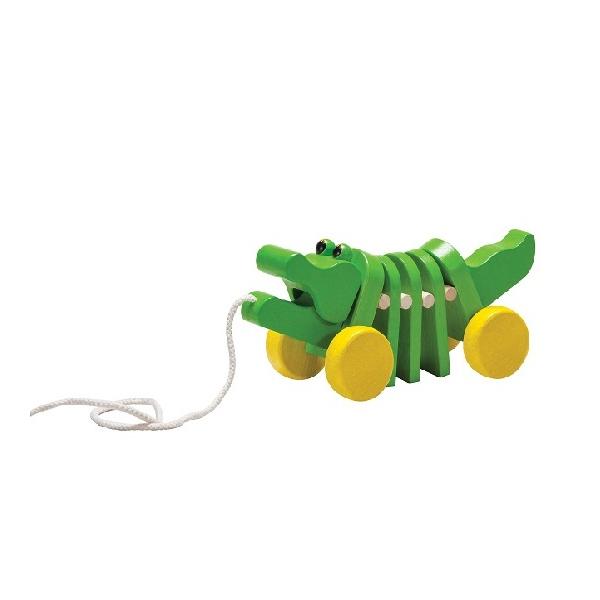 ワニさんを引っぱると、カタカタとリズミカルな音を立てながらついて来ます。対象年齢：12ヶ月〜商品サイズ：9.5×24.5×10.0cm