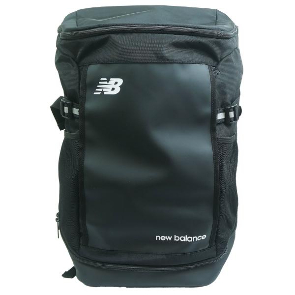 【大容量35L】ニューバランスの人気スクエア型バックパック。撥水加工を施した高耐久ポリエステル素材を採用し、部活の荷物もたっぷり入る豊富なストレージを搭載。大きなシューズルームや夜間も安心のリフレクター付きです。スタイリッシュなデザインで、...