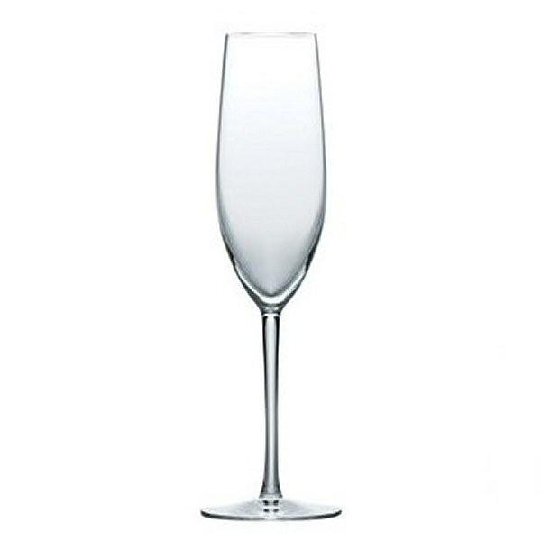 幅広いシーンに映えるフォーマルエレガントなシェイプが魅力のワイングラス「パローネ」。グラス全体に強化加工を施していますので、薄い口部やぶつけやすい台座部、細い脚部も割れにくく安心してご使用いただけます。2009年度グッドデザイン賞受賞。【シ...