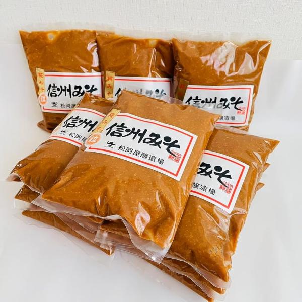 「商品情報」商品の説明  松岡屋の「糀みそ（粒）1kg」国産素材のこだわり味噌  昔ながらの製法でじっくり熟成松岡屋の糀みそ（粒）は、国産の大豆と米麹を使い、じっくりと熟成させています。余計な添加物を一切使わず、素材そのものの旨みと甘みを引...