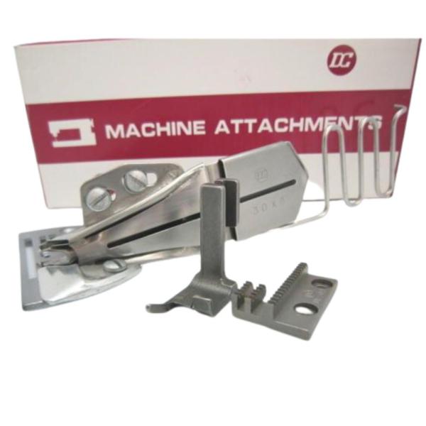 調整式カノコバインダー　四つ折りバインダー針板、送り、押えが付いたセットです。バイヤステープによるへり取り作業に。メーカー（ブランド）：大興株式会社 ダイコー DAIKO型　　式　：　Ｄ１０−４テープ幅　：　３6ｍｍ仕上がり幅　： 10ｍｍ...