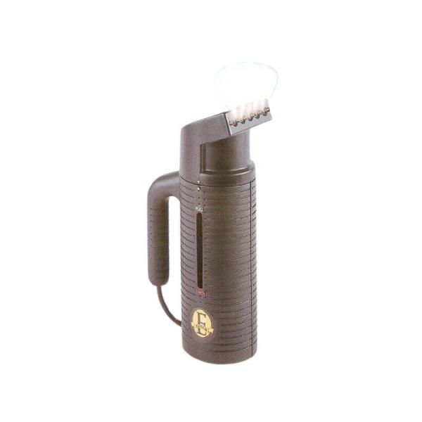 ジィフィー社（USA)のハンドスチーマー「エスティーム」です。ハンガーに掛けたままでカンタン“シワ”取りスーツからコートまで瞬時にシワを伸ばす小型・軽量スチーマーです。スイッチは手元で切替え（並行輸入品には手元スイッチはありません。）電源を...