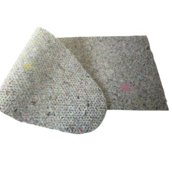 直本工業 FB-8S Qイング バキューム式アイロン仕上げ台の交換用ＵＲマットです。 汚れて汚くなったらお取り替え下さい。スチームを素早く吸引する通気性と、耐久性に優れた３重構造。蒸気はマットの穴・編目を通ってバキューム穴へ。スチームを繊維...