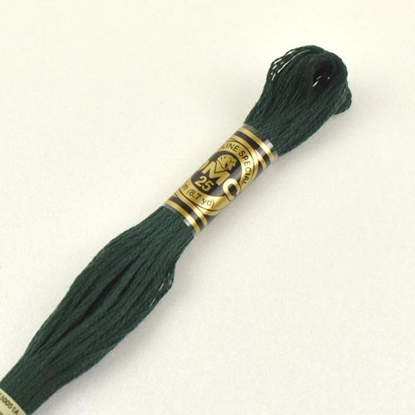 商品画像はサンプル画像のため、実物と色が異なります。目安としてご参照くださいませ。必ず色番号をご確認の上お買い求めください。●素材：100％最高級エジプト綿（長繊維）●容量：長さ約8ｍ、6本撚り●太さ：25番【商品の特徴】1746年にフラン...