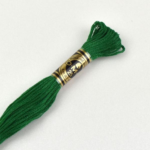 商品画像はサンプル画像のため、実物と色が異なります。目安としてご参照くださいませ。必ず色番号をご確認の上お買い求めください。●素材：100％最高級エジプト綿（長繊維）●容量：長さ約8ｍ、6本撚り●太さ：25番【商品の特徴】1746年にフラン...