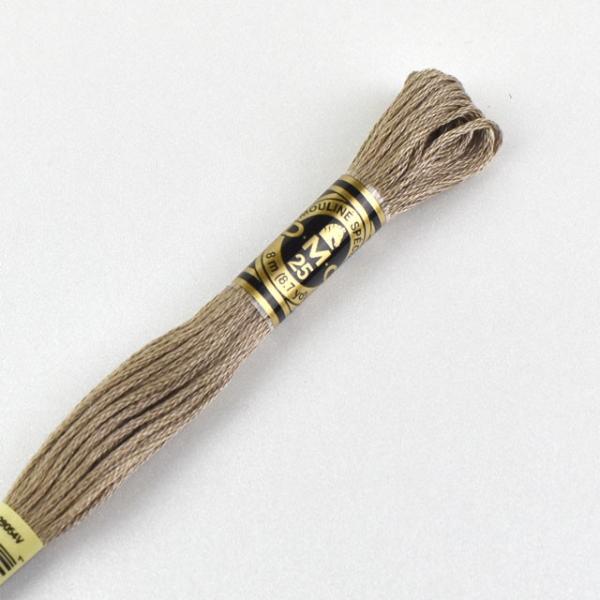 商品画像はサンプル画像のため、実物と色が異なります。目安としてご参照くださいませ。必ず色番号をご確認の上お買い求めください。●素材：100％最高級エジプト綿（長繊維）●容量：長さ約8ｍ、6本撚り●太さ：25番【商品の特徴】1746年にフラン...