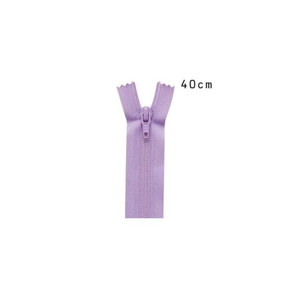 ●樹脂ファスナー●用途：衣料（スカート、ワンピース、パンツなど）【商品の詳細】柔らかさと薄さを追求したニットテープにエレメント（ファスナーのかみ合う部分）を編込んだファスナーです。薄い生地やストレッチ素材に対してドレープ性に優れ、婦人服のシ...